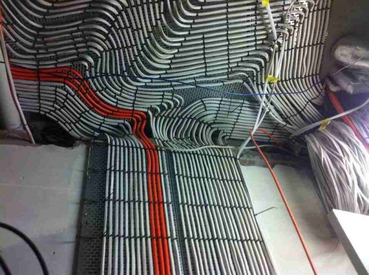 31 Proper Cable Management Photos That Will Make Telecom Guys Satisfied